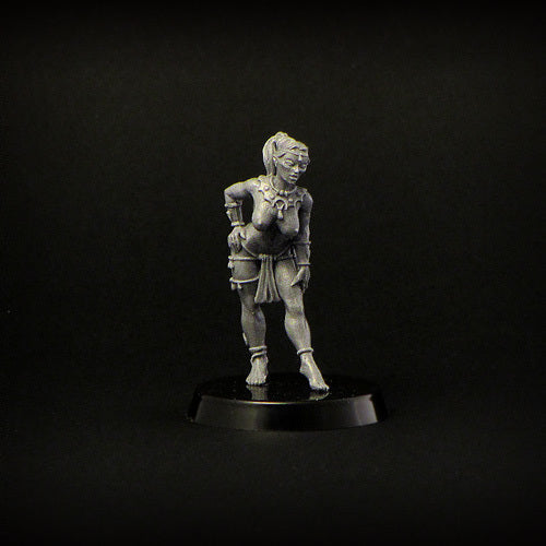 Female Elf Thief miniature 28mm - Brother Vinni – Brother-Vinni